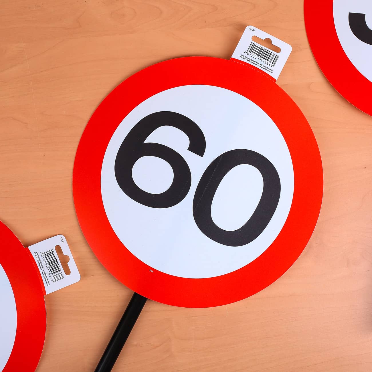 dekoratives Kunststoffschild mit Stab zum 60. Geburtstag – geschenke ...