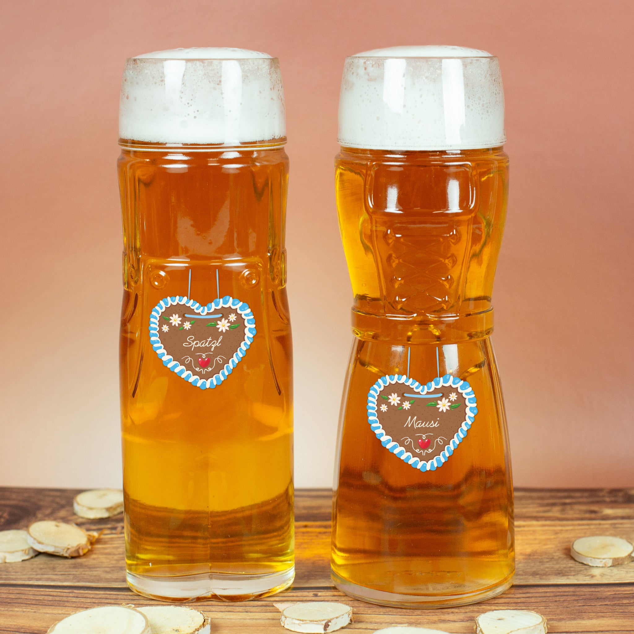Personalisiertes Bierglas mit Name im Design einer Lederhose o. Dirndl ...