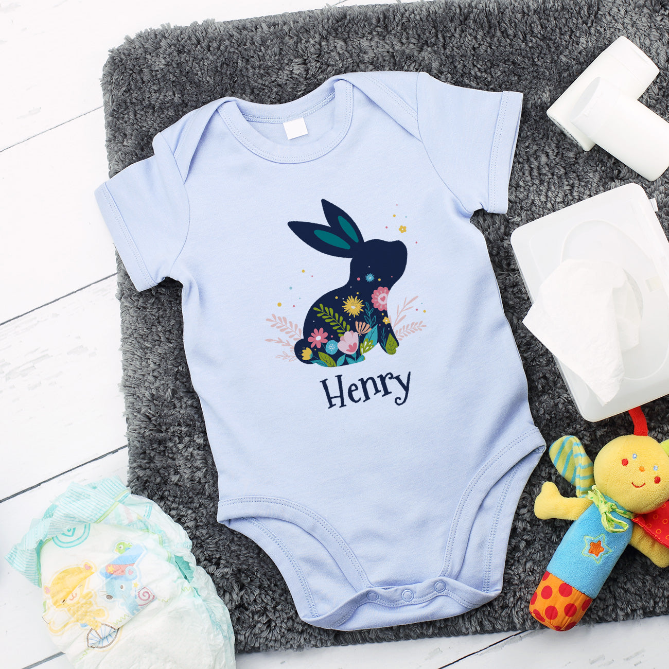 Rosa Body für Babys zu Ostern | Name – geschenke-online.de